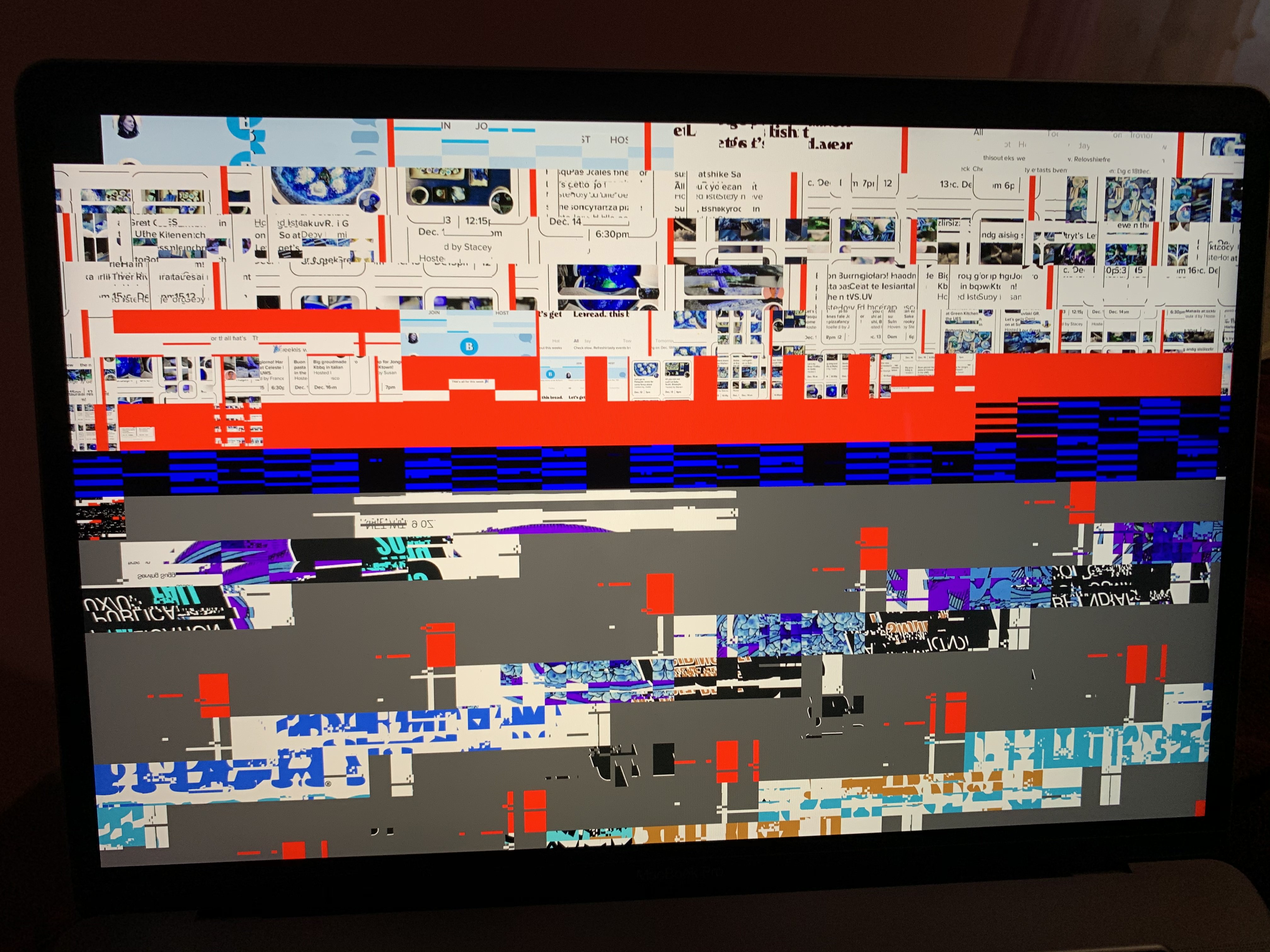 Whenever I enter full screen mode in InDesign, my ... - Adobe Community ...