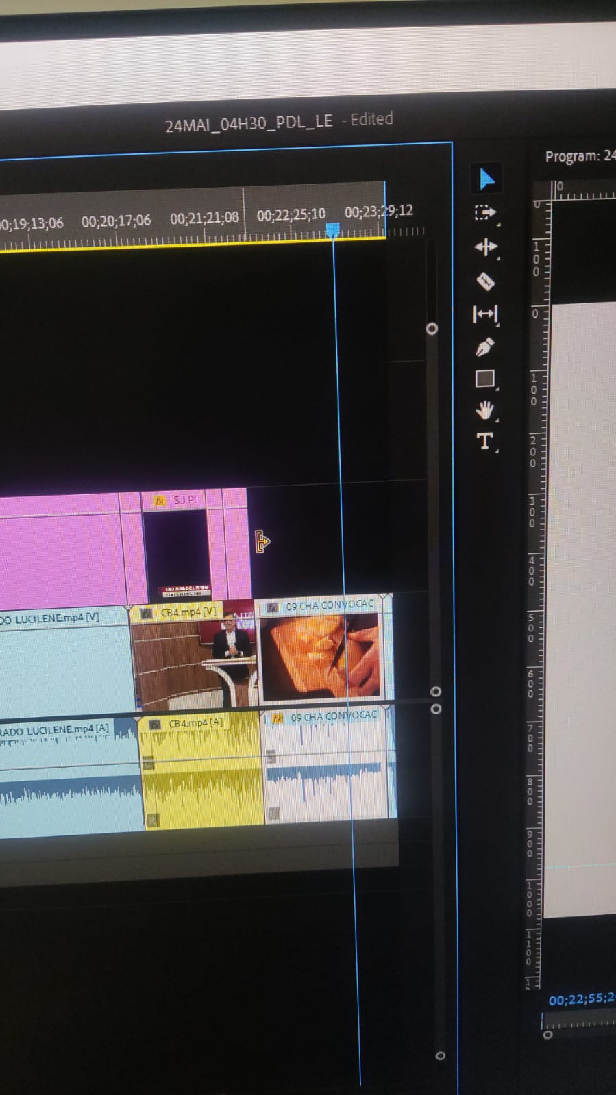Solved: select tool become ripple edit tool instead norma... - Adobe ...