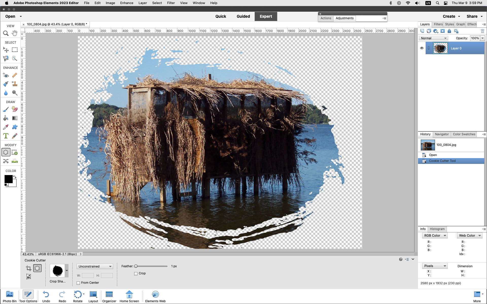 Crop shapes shield reversed - Adobe Product Community - 13635423