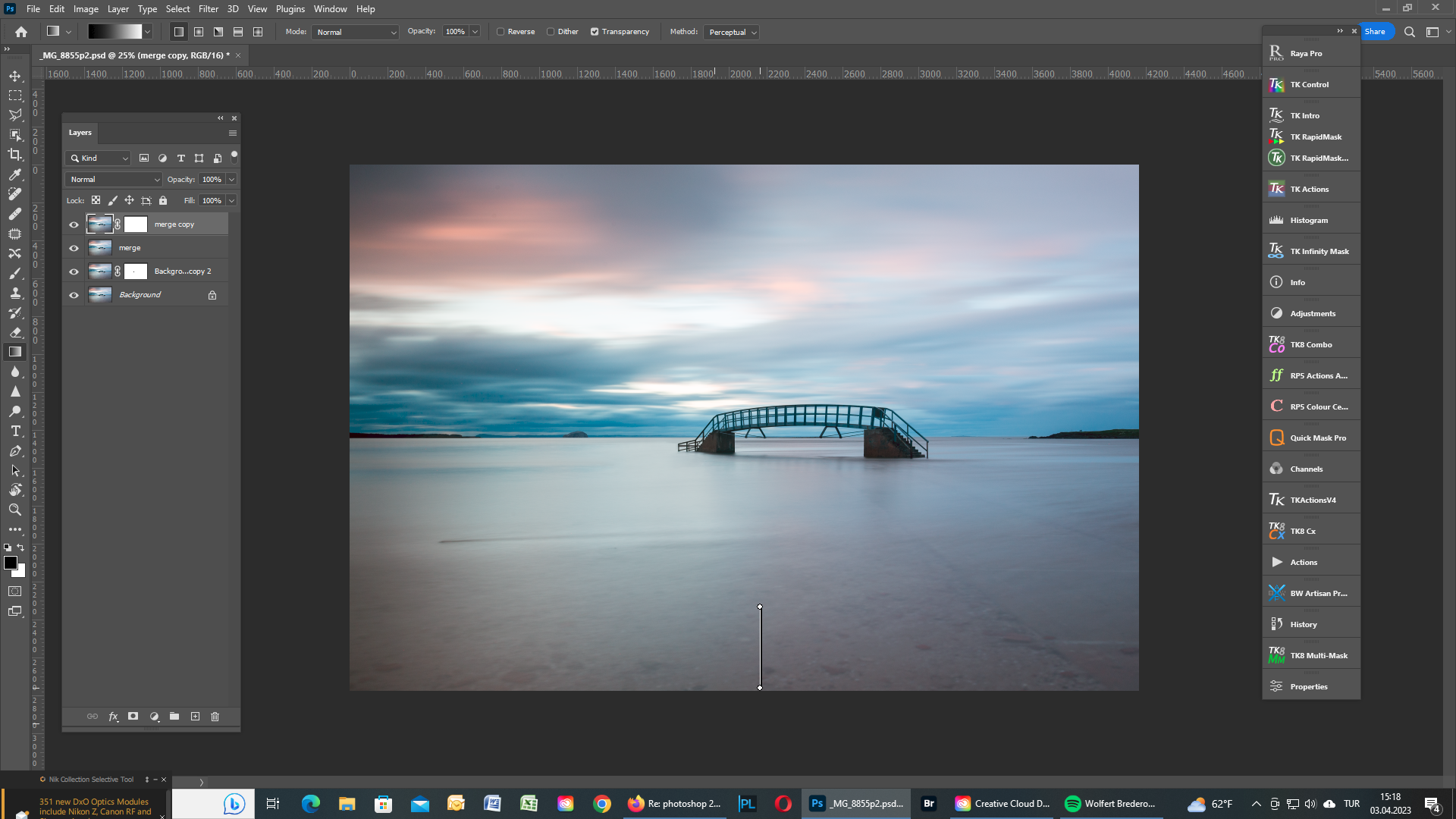 Solved: photoshop 24.3.0 gradient line starting point prob... - Adobe ...