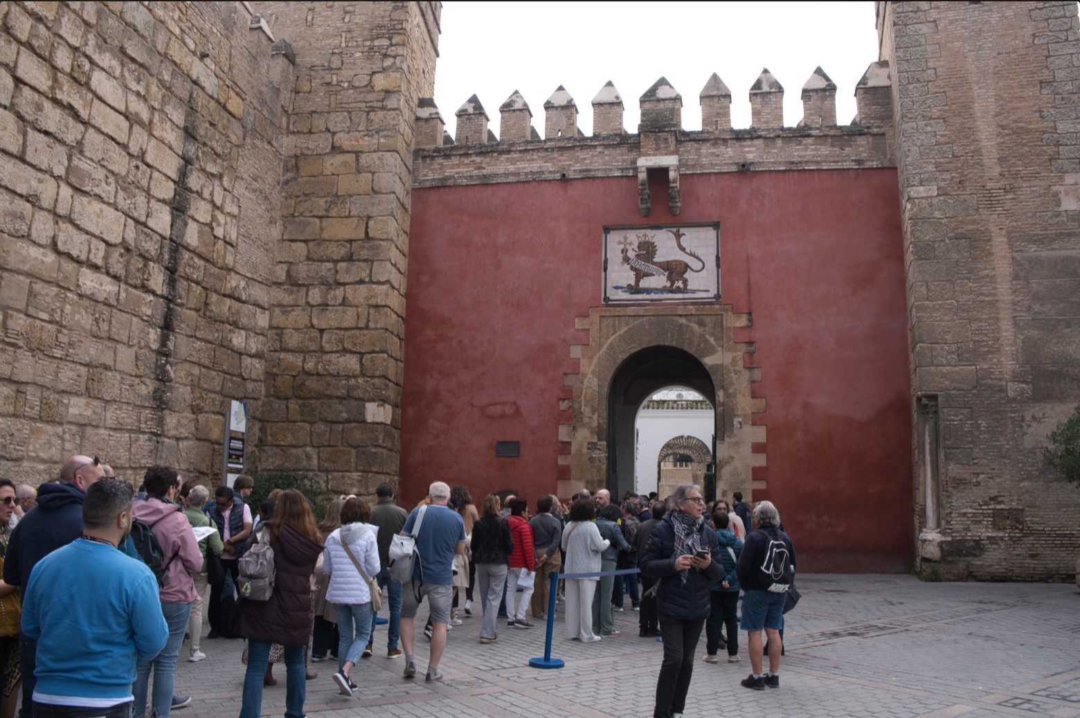 Solved: The PSE image is slightly cropped compared to Lumi... - Adobe ...