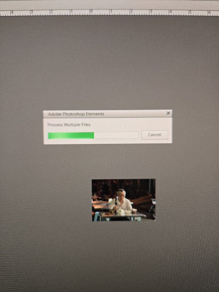 Status bar not visible on PS2025 w processing mult... - Adobe Community - 15335081